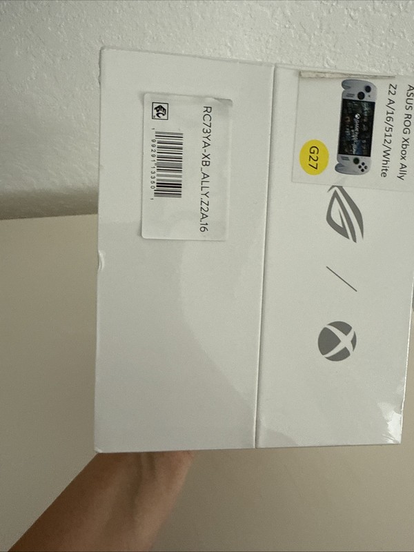 ASUS ROG Xbox Ally 512GB Handheld Gaming PC In White- New And Sealed ...